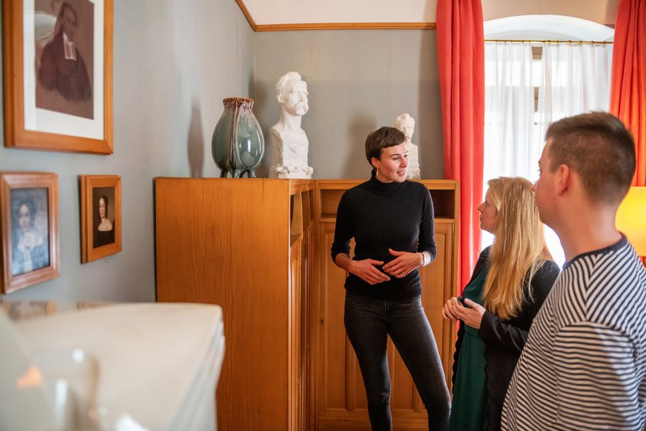 Kuratorinnenführung durch die Ausstellung „Prinzessin von Neu-Germanien“ - Alle Events in der ...