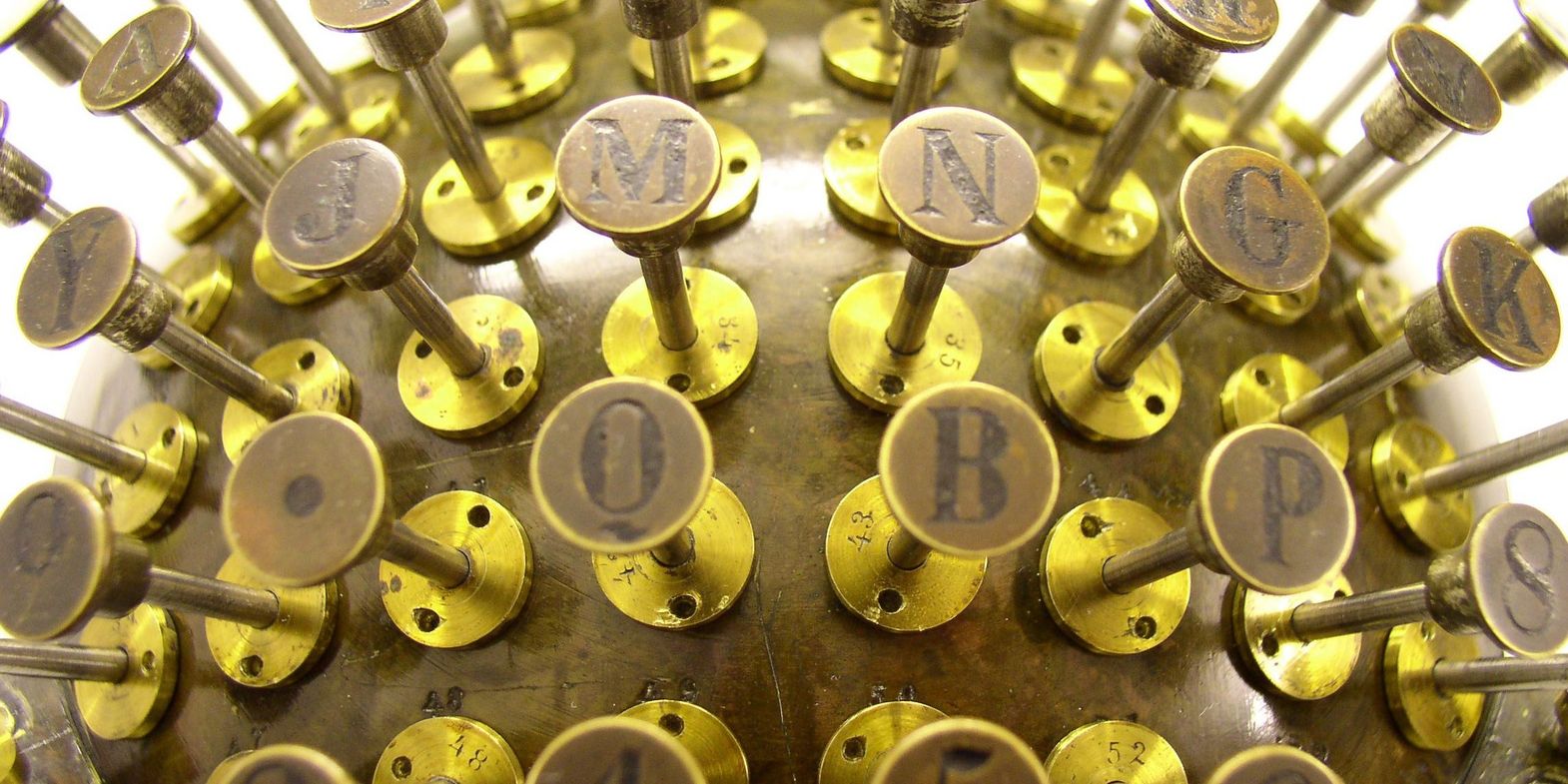 Friedrich Nietzsche’s writing ball - Digital services of the Klassik ...