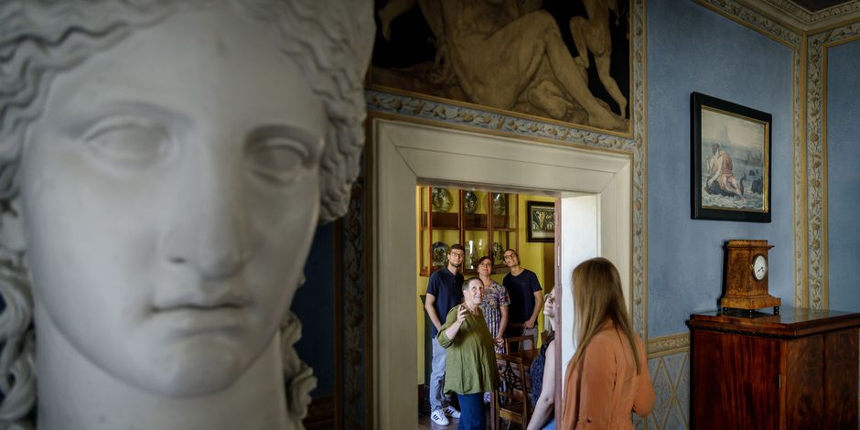 Goethe Schiller and Weimar Classicism - Weimar revolves around these issues